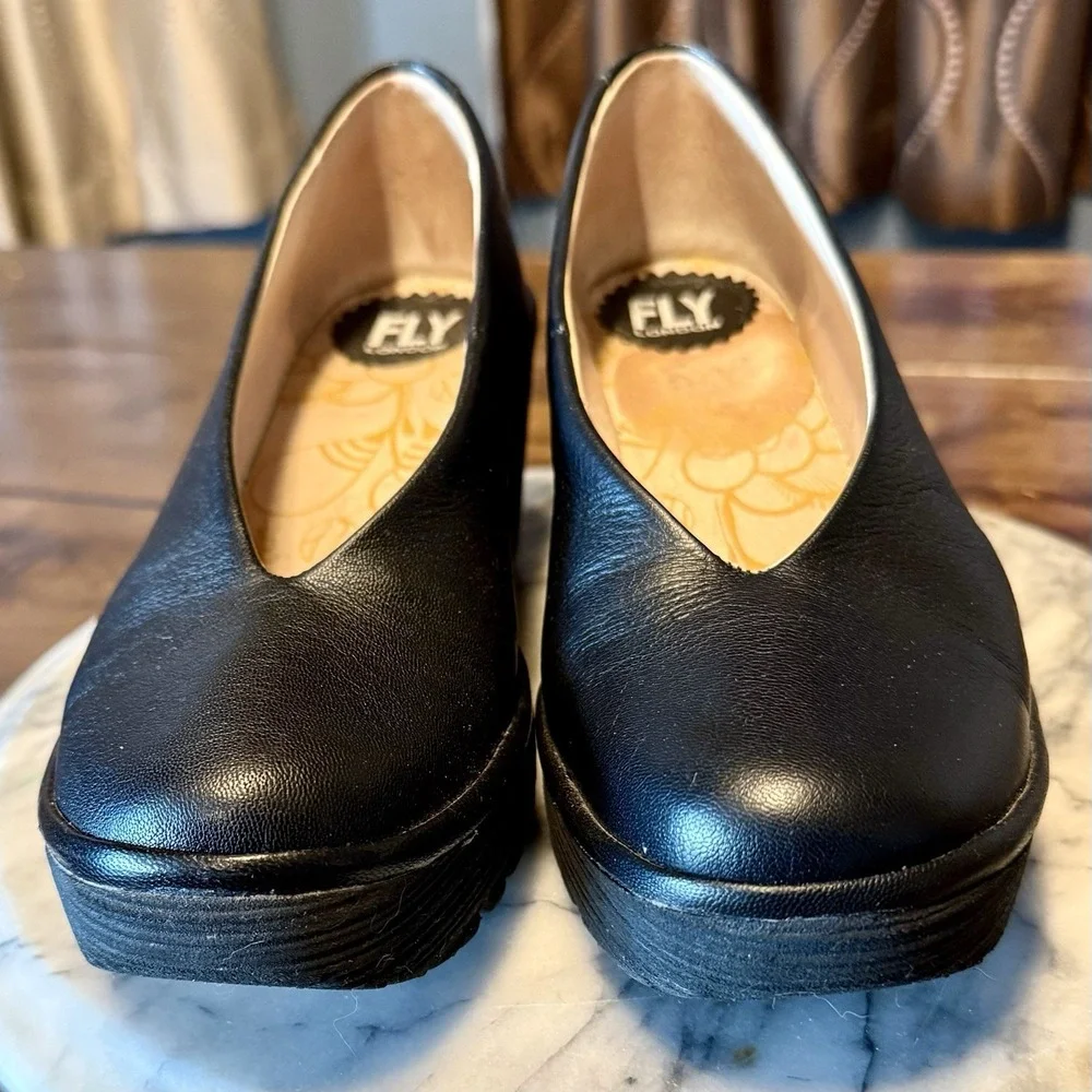 Fly London | Shoes | Fly London Women Sz 8 Eu 38 Yaz Leather Wedge Slip ...